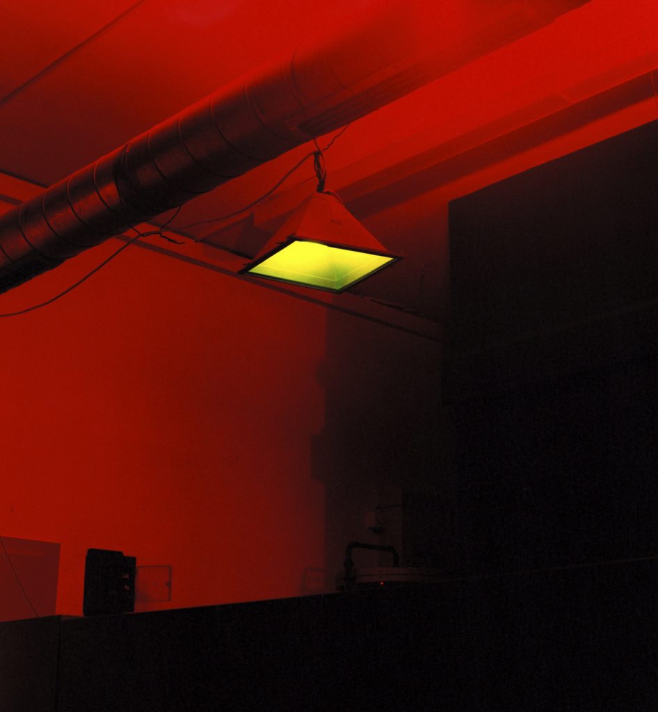 Dans la chambre noire d’Alexander Gehring : médium et fantômes — Cercle